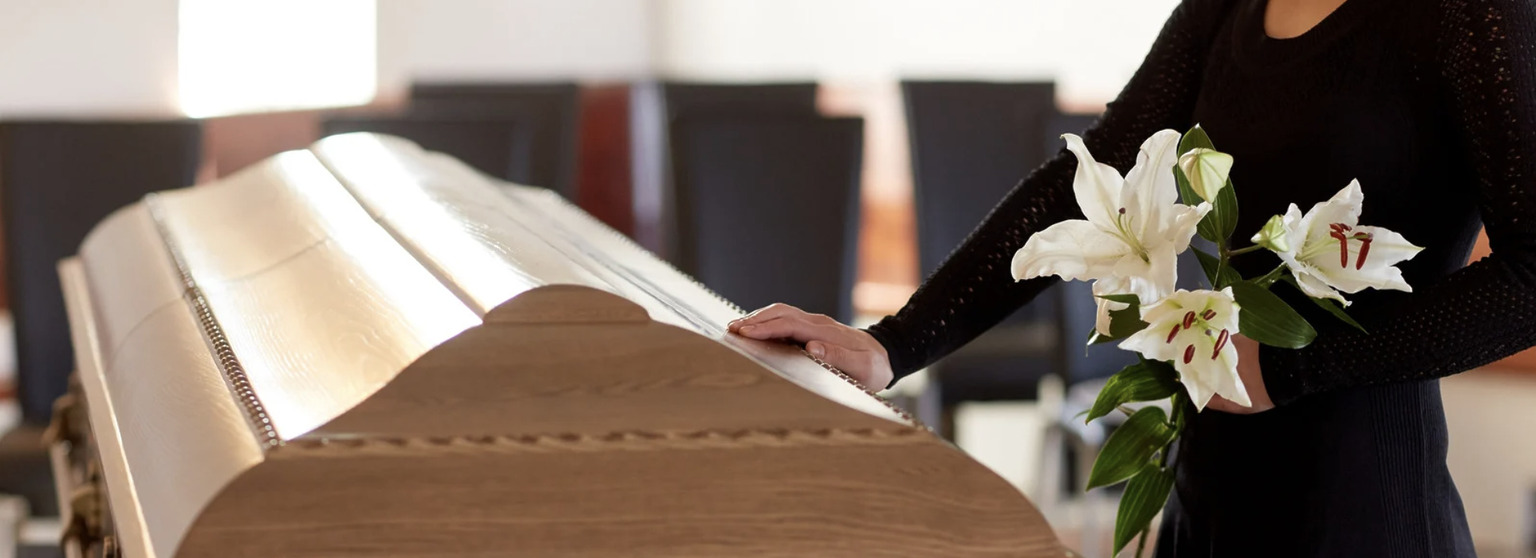 A Guide to Scottish Funeral Traditions and Customs (2025)